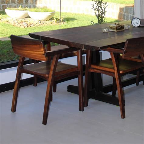 Akhandit Sandhara Dining Table