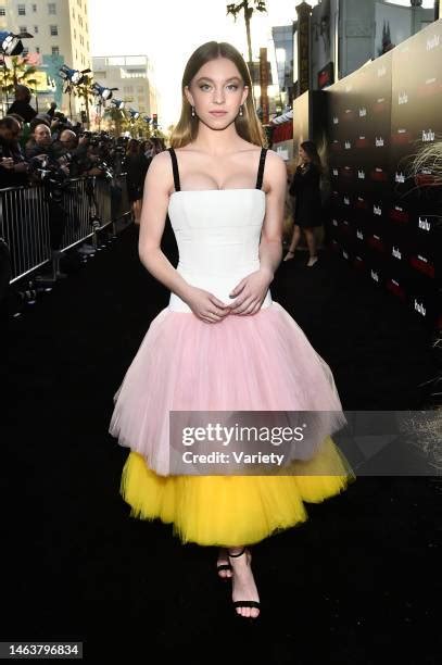 100 The Handmaid Sydney Sweeney Photos And High Res Pictures Getty Images