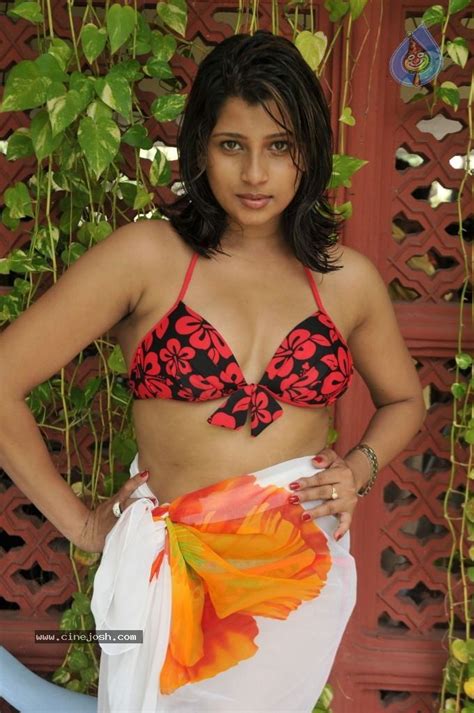 Nadeesha Hemamali Spicy Stills Photo Of