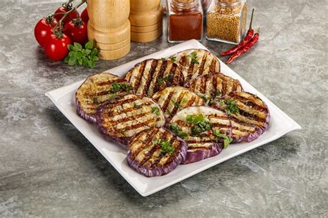 Premium Photo Grilled Eggplant Slices With Cilantro Smack
