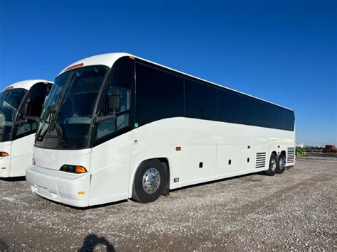 2010 Mci J4500 Coach Masters Inc