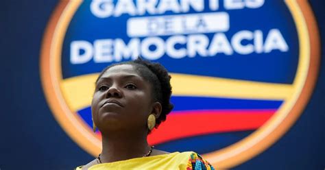 Це Естебан Африка дизайнер Франсії Маркес