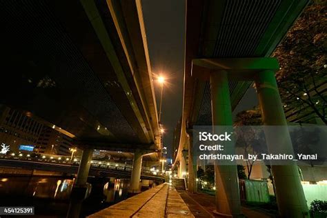 Jalur Loop Hanshin Expressway Rute 1 Foto Stok Unduh Gambar Sekarang Arsitektur Beton