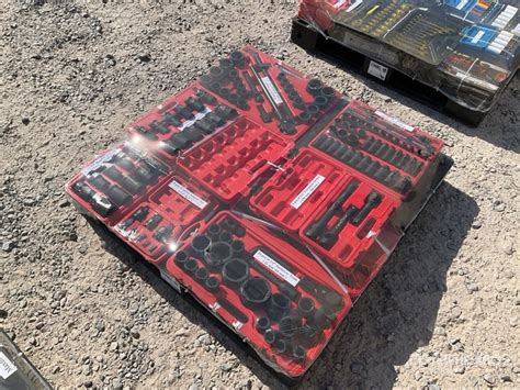 2024 Juegos De Dados Y Adaptadores Sin Usar Socket Set And Socket Adaptor Set Unused