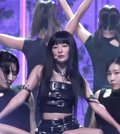 하데스 상태로 무대 해놓고 엔딩 때 아기 악마가 된 게 너무 향기 94s210