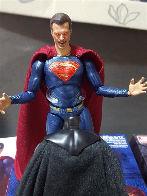 슈퍼맨 피규어  유머 움짤 이슈 에펨코리아