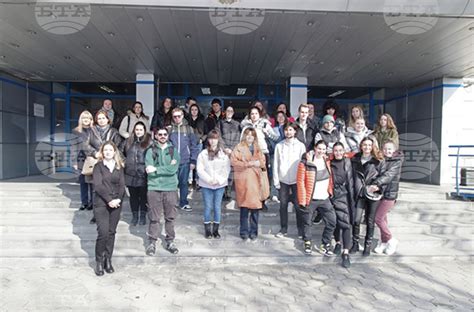 Студенти и преподаватели от Философския факултет на Софийския университет гостуваха на