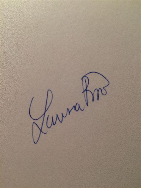 Laura Bro Skådespelerska Köp på Tradera 555311058