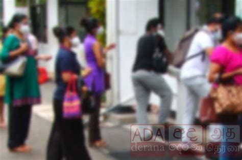 නිල ඇඳුම පිළිබඳ චක්‍රලේඛ හකුළා ගනී