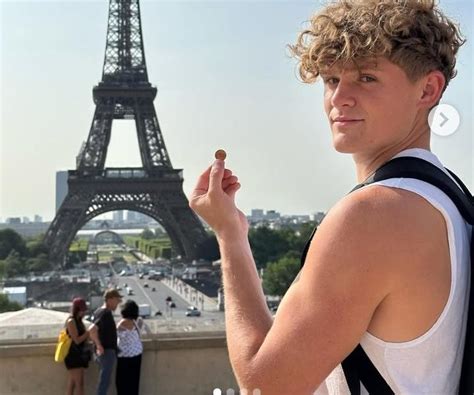 Ryan Trahan Back Story Bio Age Ethnicity Height Wife Net Worth
