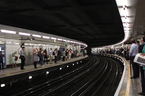 무료 이미지 수송 차량 기차역 대중 교통 지하철 역 하부 구조 승객 대도시 지역 빠른 운송 3456x2304 5852 무료 이미지 Pxhere