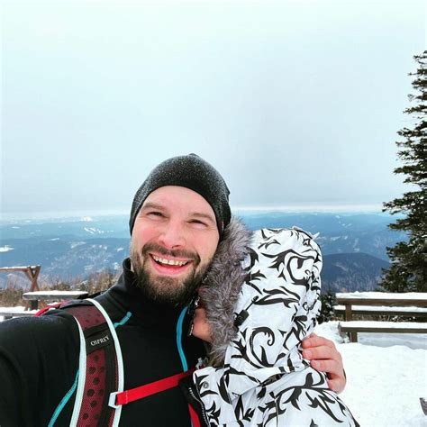 Galerie Tajnůstkář Jan Maxián Se Podruhé žene Do Chomoutu Romantické