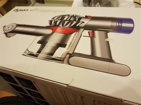 Dyson V7 Trigger Pro Furniture And Home Living Home Improvement And Organisation Home Improvement Dyson V7 Trigger Pro Furniture And Home Living Home Improvement And Organisation Home Improvement