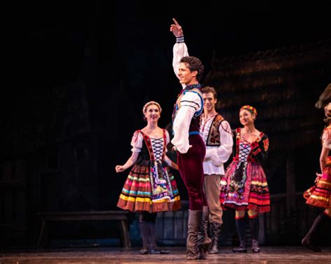 Dancers Hadriel Diniz Ballet West