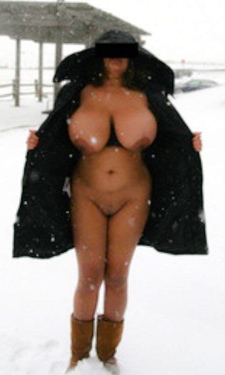 Mature Huge Tits Curvy Mombod Flashing In Snow Toobusyliving
