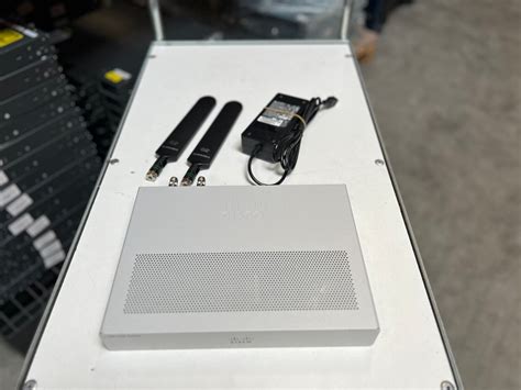 Cisco C X PLTEP Cellular Ethernet Modem Wireless Router W F P LTEA EA NO OS For Sale