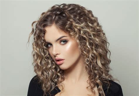 Spiral Perm 30 Trends Complete Styling Guide HairstyleCamp