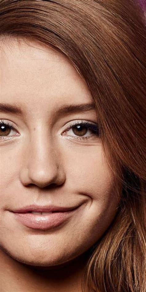 Fondo De Pantalla Para Celular De Celebridades Adele Exarchopoulos Actriz Ojos Cafés 828968