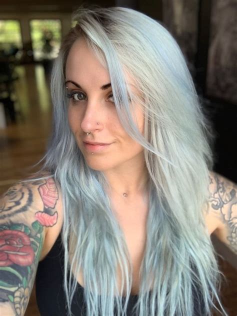 Hot Girls With Dyed Hair 40 Pics