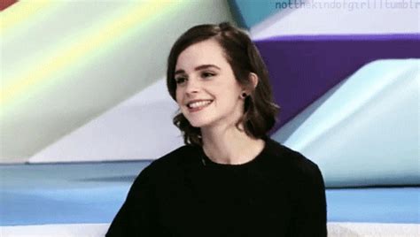 Emma Watson Bunny Ears Tag Primo