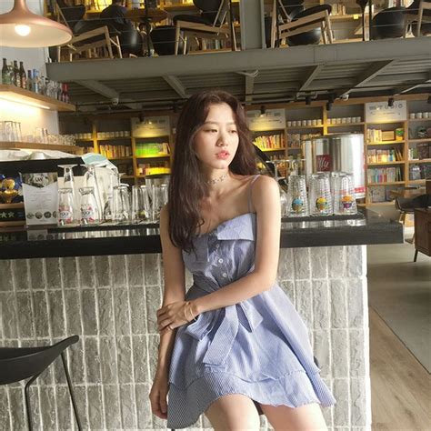 Летнее платье в Корейском стиле сексуальное платье на бретельках с одним вырезом корейское