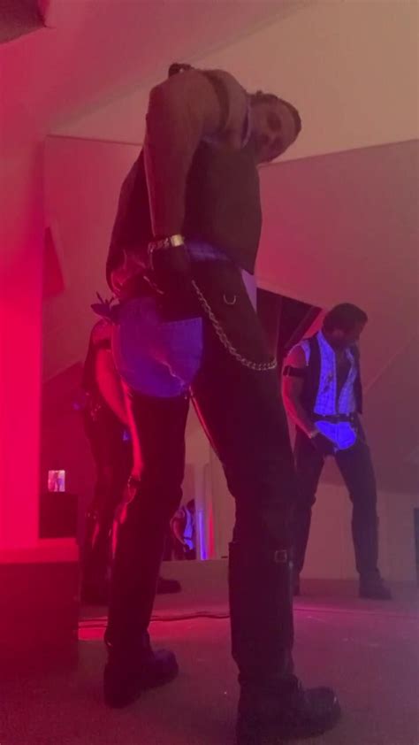 Leather Smoking Biker Wallet Nippleclamps