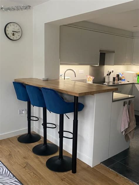 Small Kitchen Breakfast Table Ideas