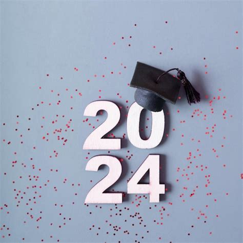 Premium Photo Class Of 2024 Concept Number 2024 With Graduated Cap And Confetti