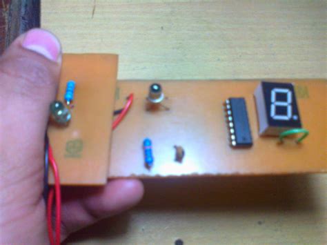 Laporan RANGKAIAN Dengan SENSOR INFRARED Dan COUNTER Sederhana Catatan Sipit