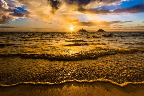Sunrise At Lanikai Beach In Kailua Oahu Hawaii Stock Image Image Of
