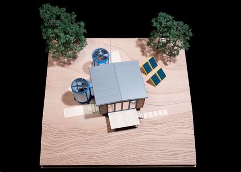 Richard Rogers Updates Prouvés 6x6 Demountable House