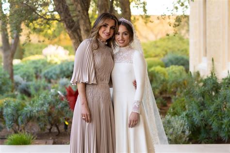Royale Hochzeit Die Brautlook Details Von Prinzessin Iman Von