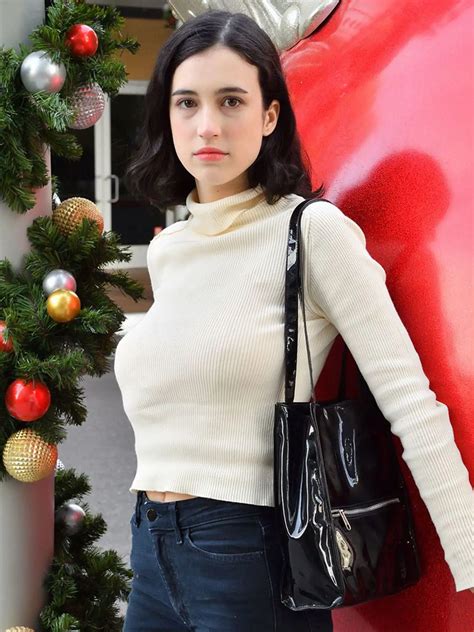 Giulia Wylde Amatérka S Mimoriadne Sľubnou Kraiérou