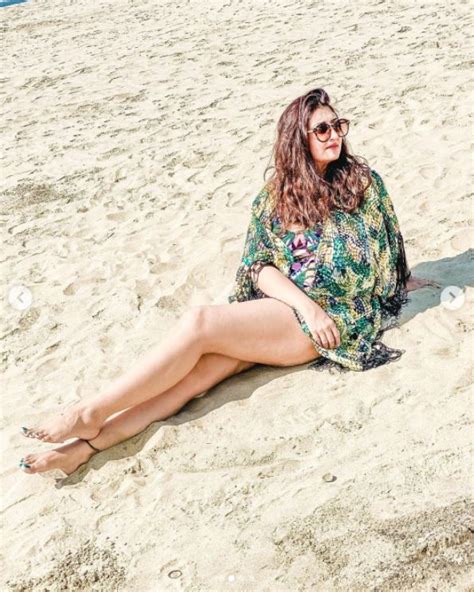 9 Hot Sexy Juhi Parmar Bikini Pics