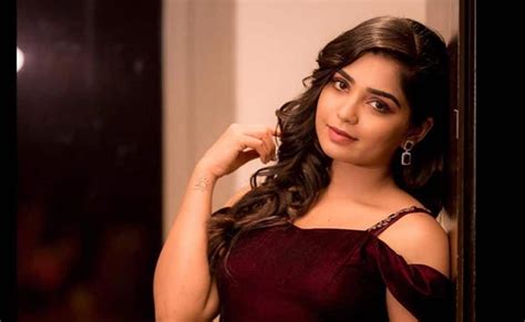 యగ హరయన టట చపచకలన పలసల అల 96 Movie Actress
