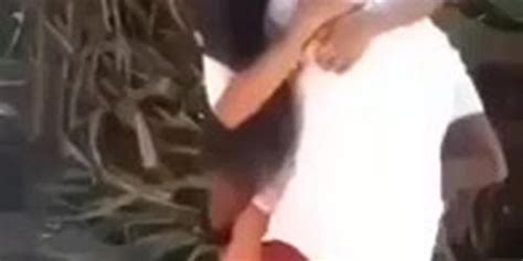 Sexy Girl Xxx Fuck By Bf In Park In Stand Position Sex With Romance