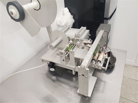 Universal Semi Automatic Labeler Model R310 Pcm Surplus World