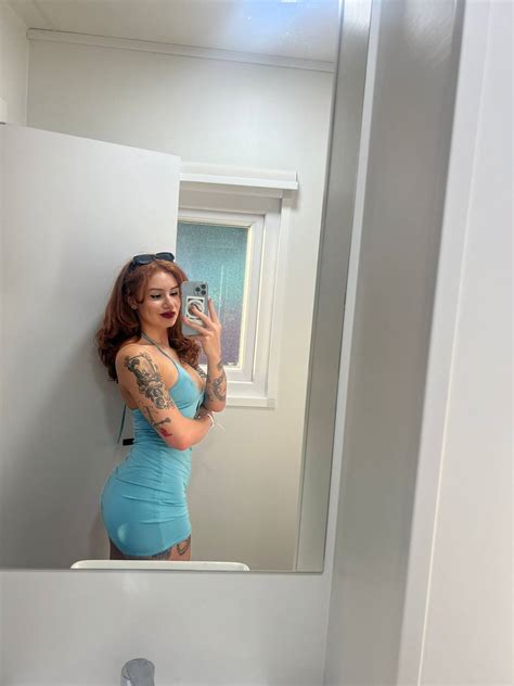 Would You Date A Pale Redhead With Red Lips R Palebeauties