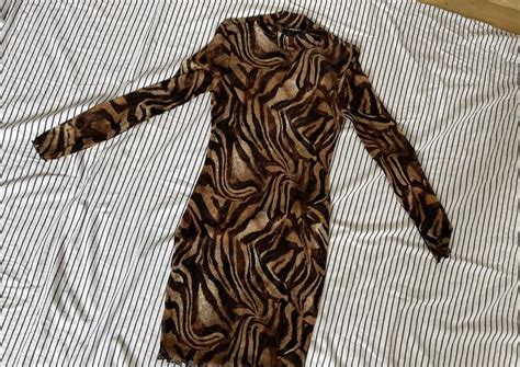 Жіноча сукня Shein — ціна 155 грн у каталозі Короткі сукні Купити жіночі речі за доступною ціною