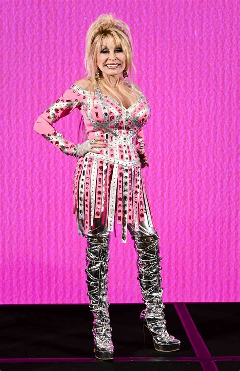 Dolly Partons Most Iconic Outfits Of All Time