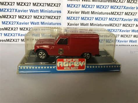 Voiture Renault 4 F4 Pompier Jet Car Norev 1 43 Eur 15 00 Picclick Fr