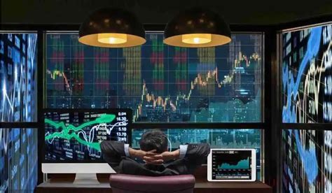 量化交易中，如何使用python画k线、成交量、买卖点【邢不行】 plotly 如何画成交量 csdn博客