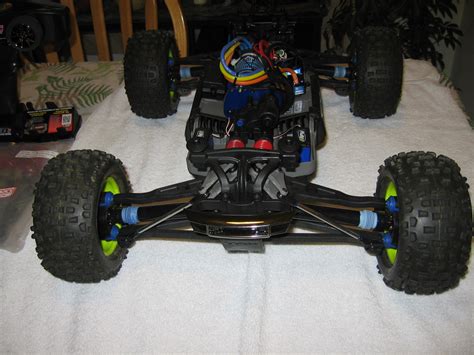 Traxxas 1 10 E Revo ARTR R C Tech Forums