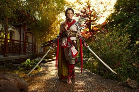 4k Kunoichi Mikhail Davydov Photographer Katana Ninja Pose Glance