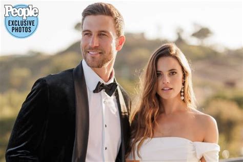 Big Brother Alum Corey Brooks Marries Samantha Swanson In Fairytale Wedding Ceremony In