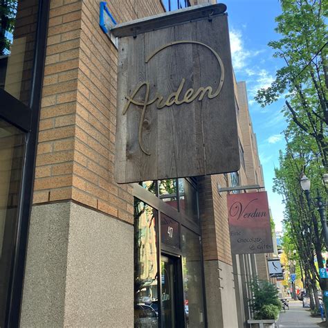 Arden Portland Pearl Restaurant Reviews Photos And Phone Number