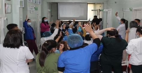 ЭРҮҮЛ МЭНДИЙН АЖИЛТНЫ НИЙГМИЙН ХАМГААЛЛЫГ ДЭМЖИХ САР… Хан Уул Эрүүл мэндийн төв