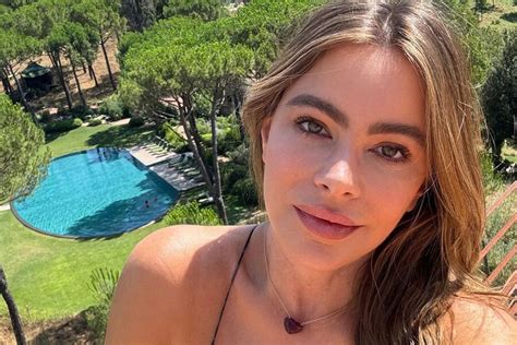 52 летняя София Вергара показала лицо без макияжа «Как вампир Газета Ru Новости