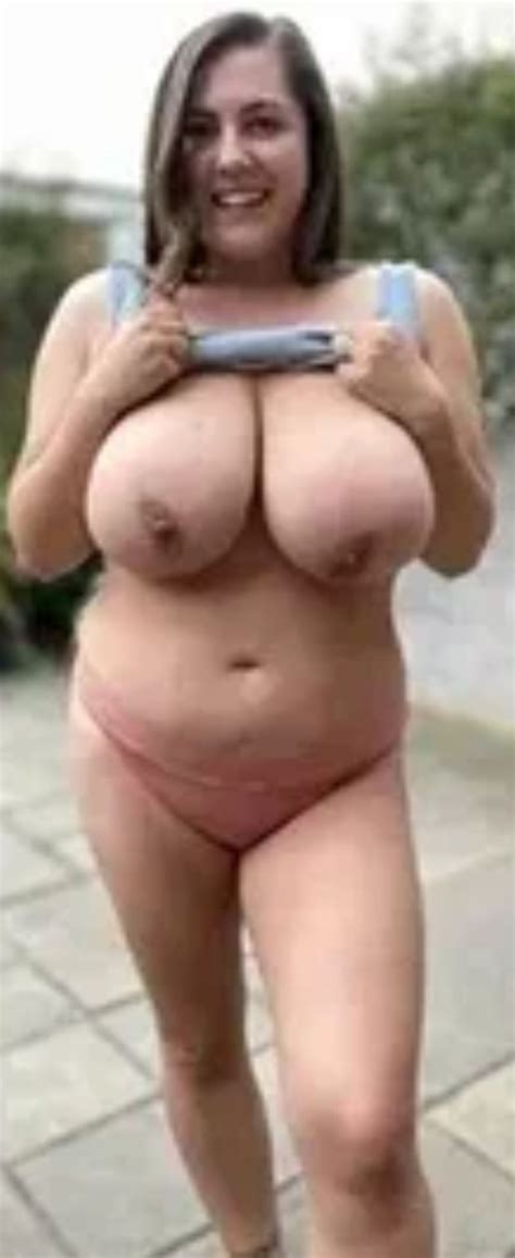 Sexy Mature Milf Flashing Large Gorgeous Breasts Toobusyliving