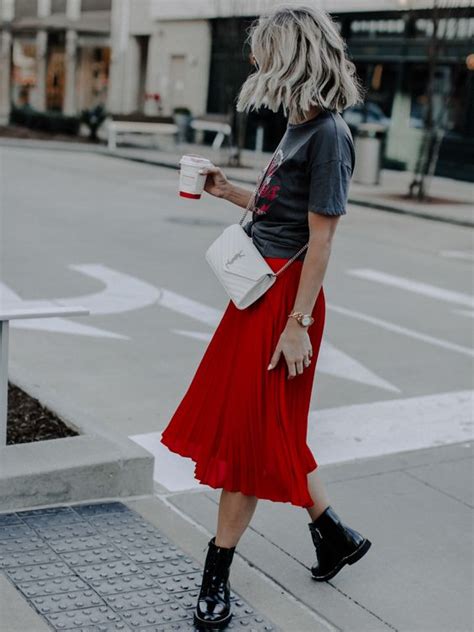 Outfits Con Faldas Roja 2026 Como Combinar Muy Trendy